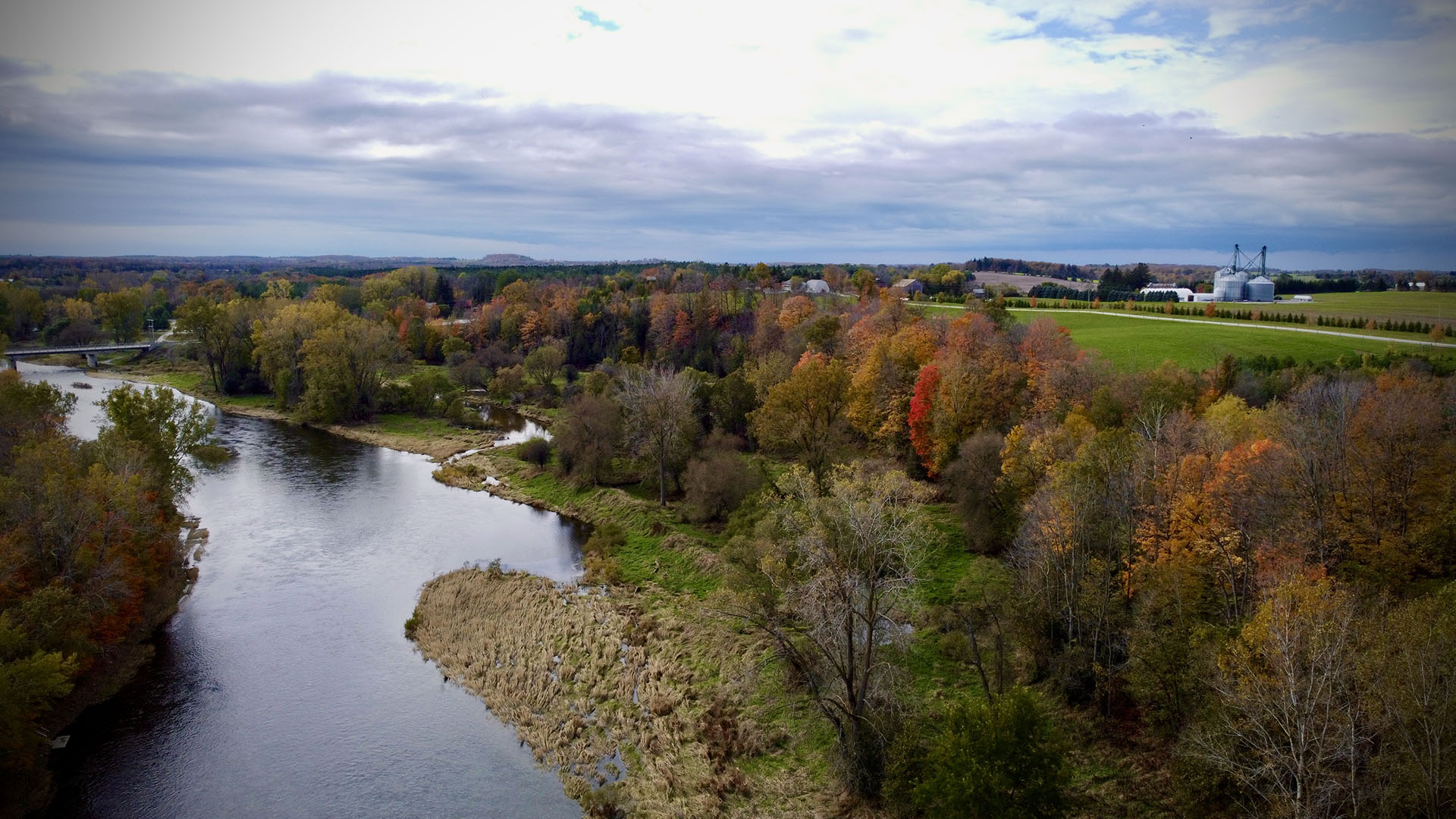 Gallery - Auburn Riverside Retreat